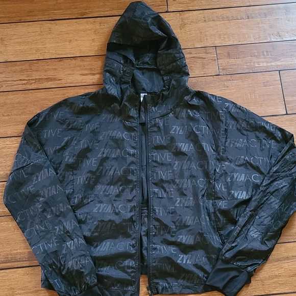 ZYIA | Jackets & Coats | Black Zyia Active Breeze Jacket | Poshmark